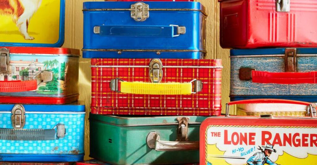 15 Iconic Childhood Items Every Boomer Remembers from School - Past ...